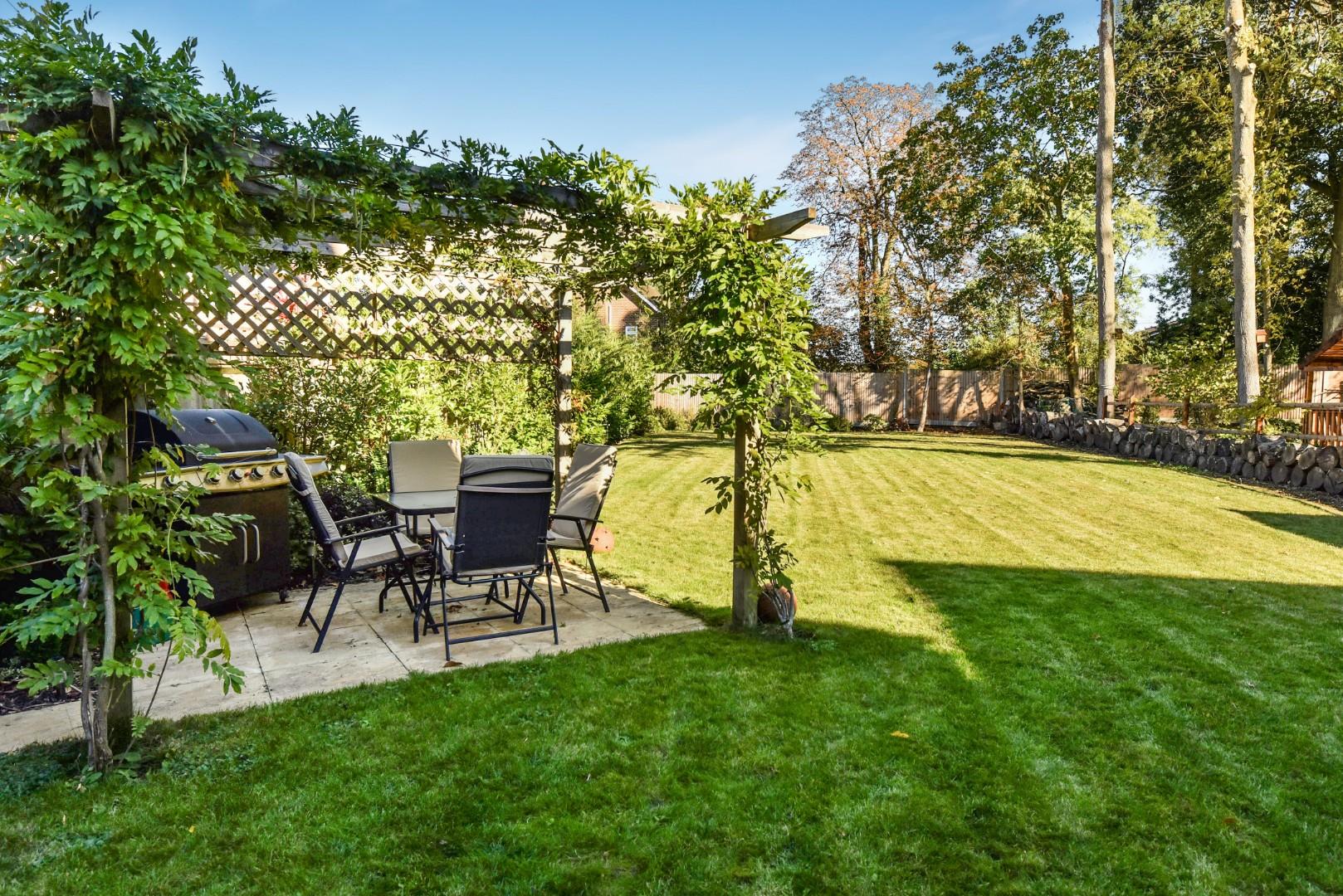 Church Close, Tongham, Farnham - Collins Guildford